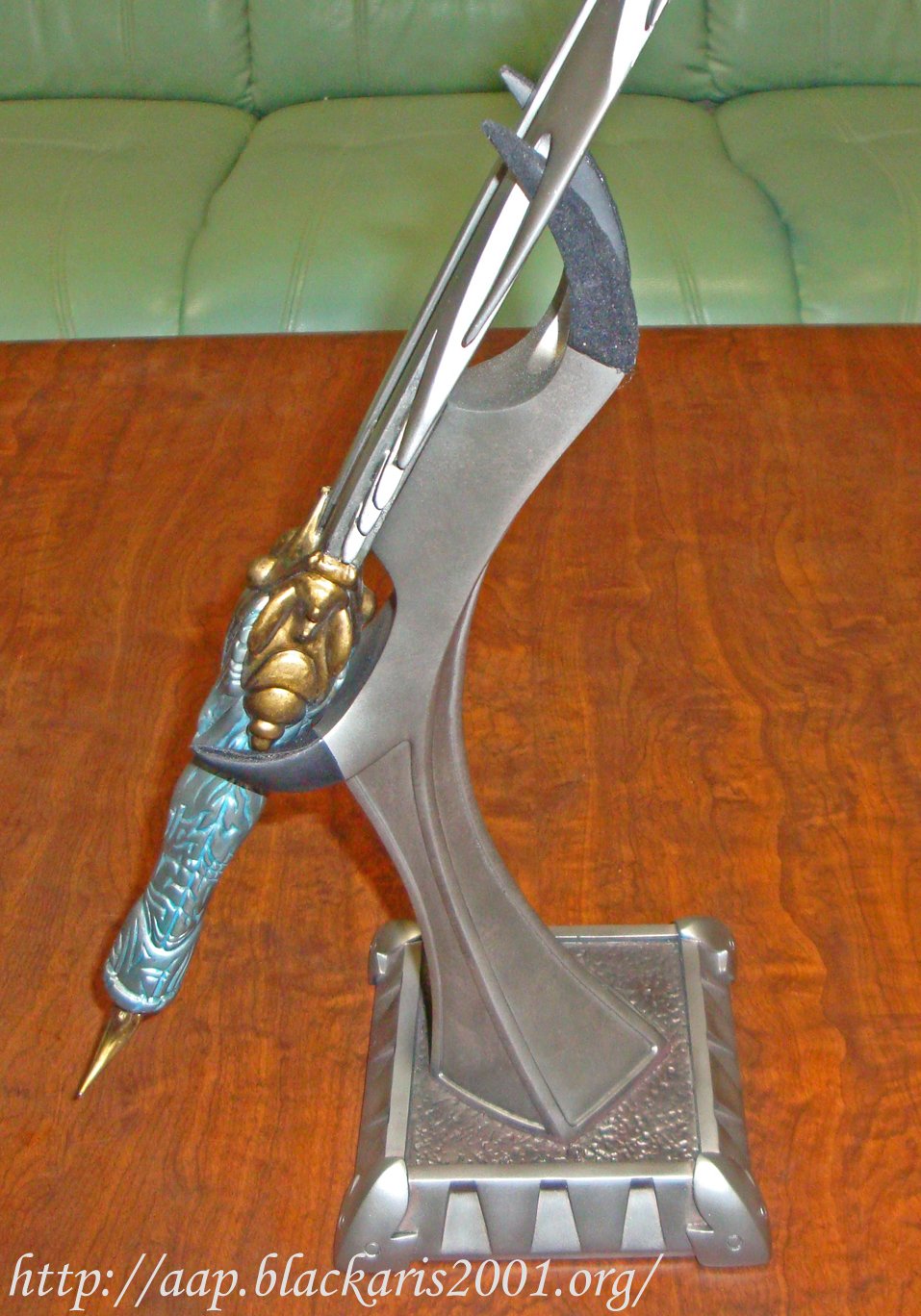 Predator Dagger Prop Replica